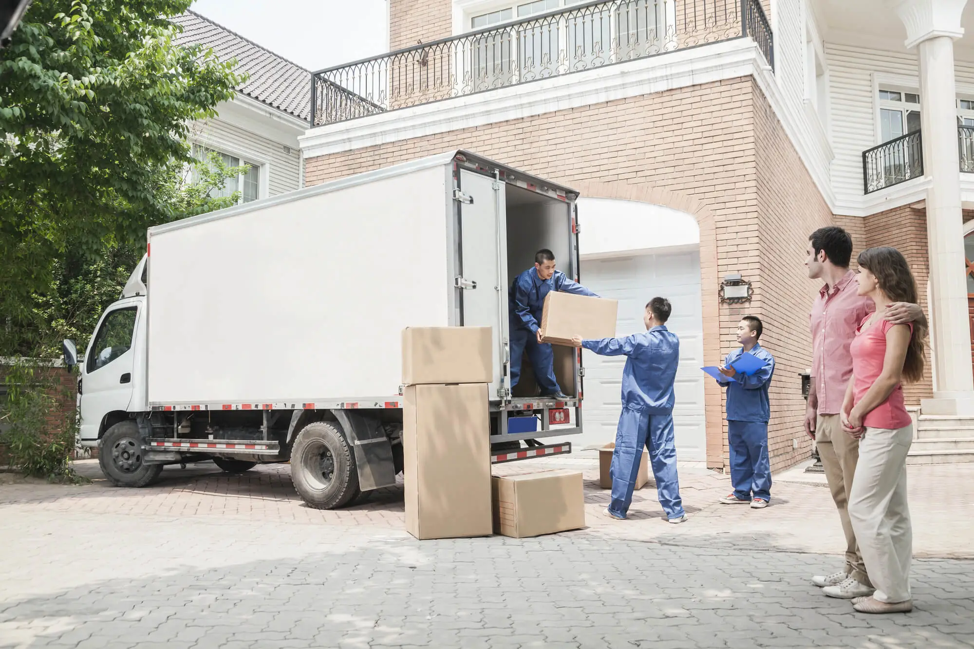 How Long Does It Take Movers to Load a Truck? - Pink Zebra Moving