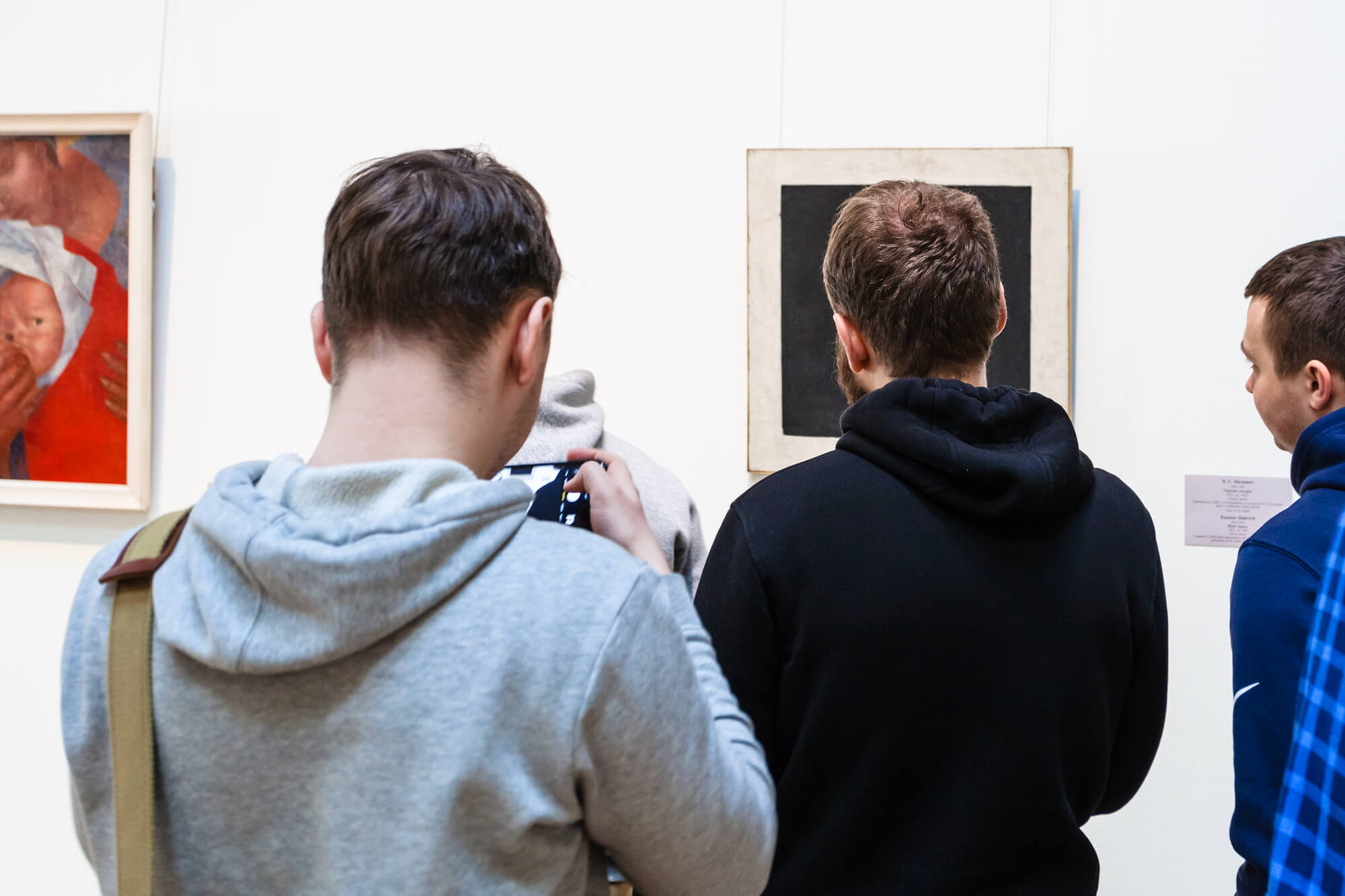 Factors to Consider When Relocating Fine Art - Pink Zebra Moving