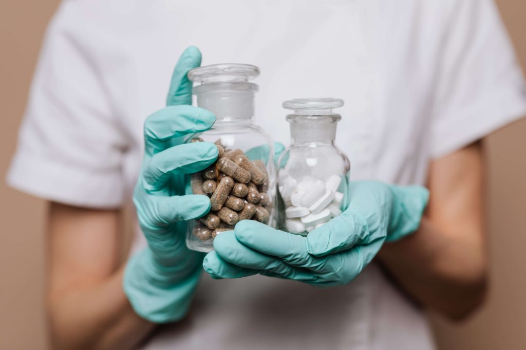 Best Practices for Loading and Unloading Medicines and Equipment - Pink ...